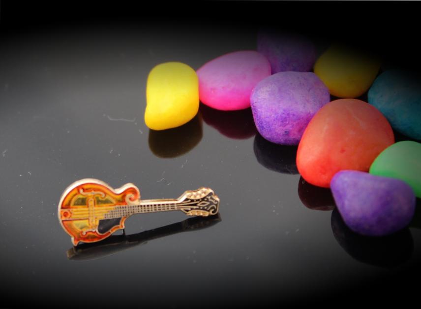 Mandolin Musical Instrument Pin Badge | Music Jewellery Online
